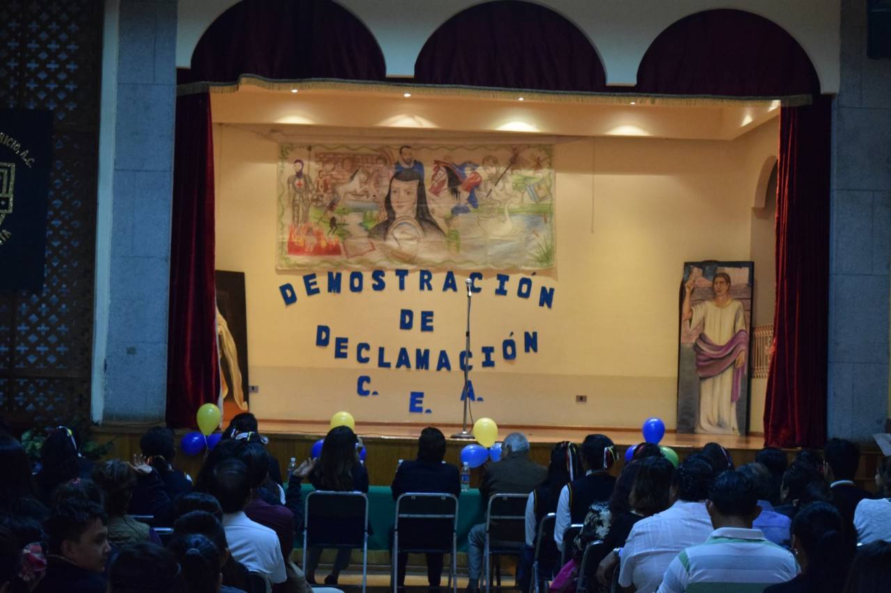 Demostración de Declamación – Centro Escolar Aparicio